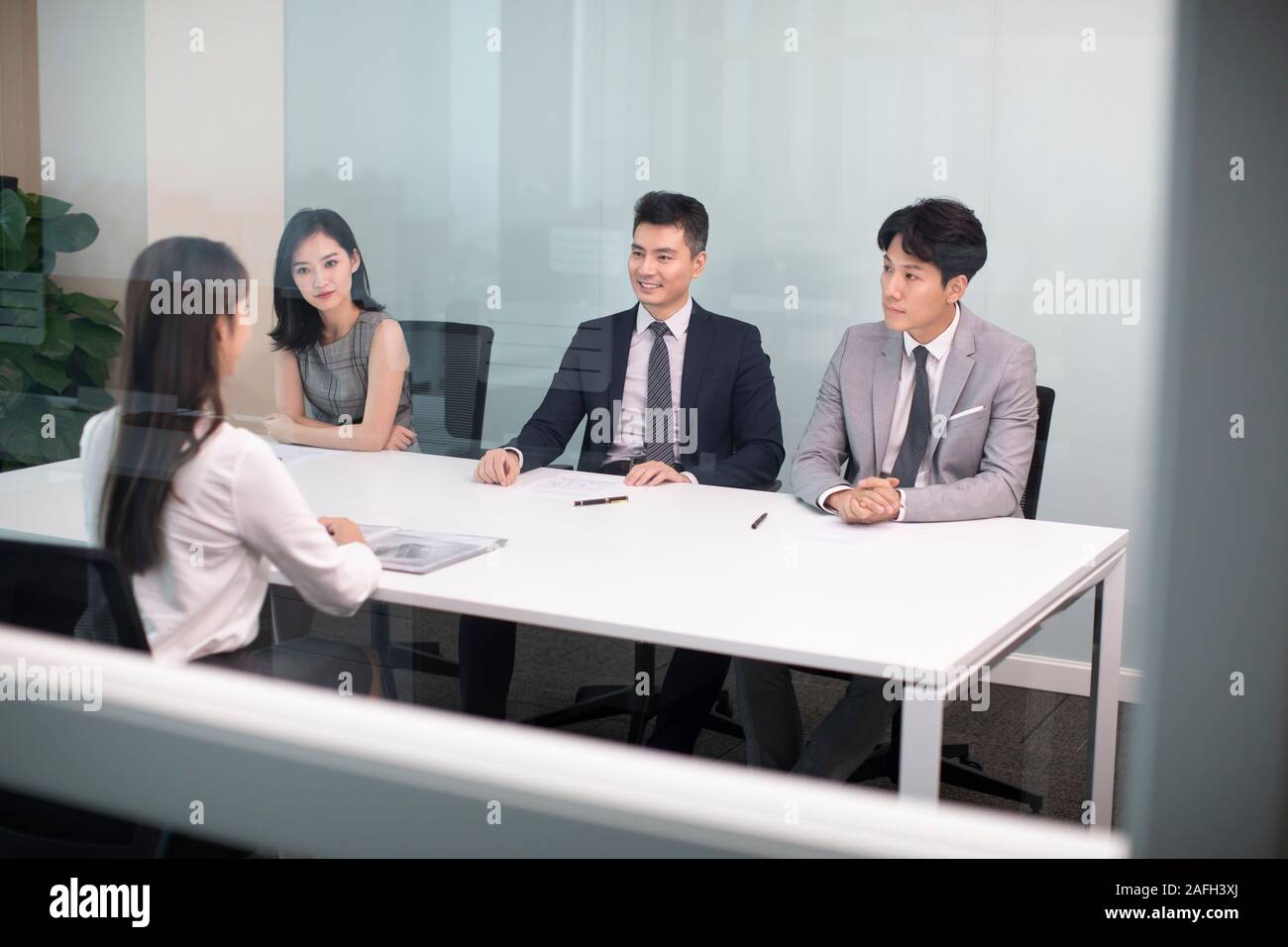 China team interview hi-res stock photography and images - Alamy