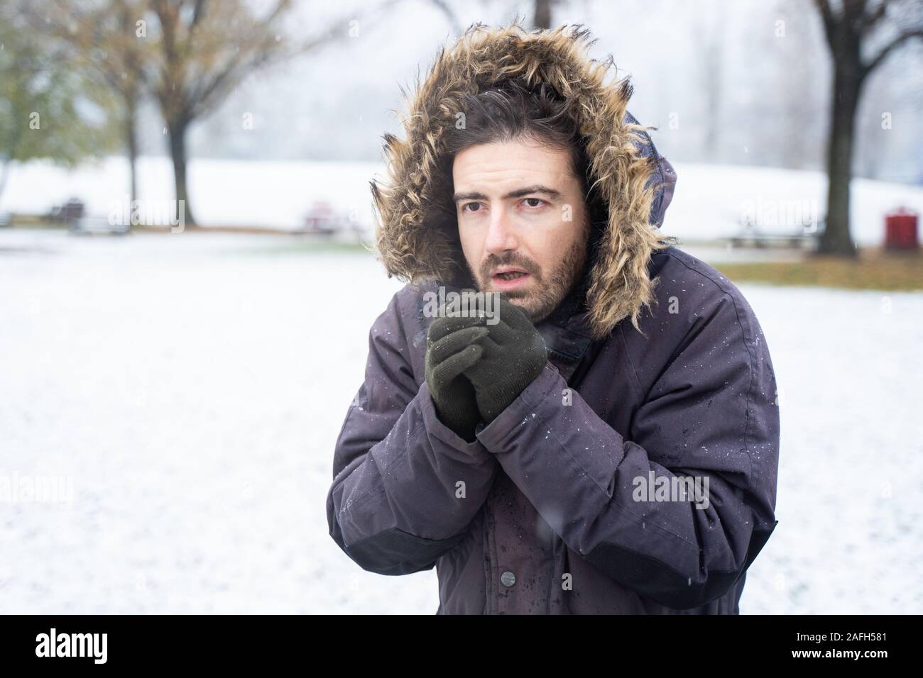 Man freezing not woman not child hi-res stock photography and images ...