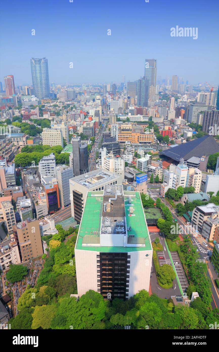 TOKYO, JAPAN - MAY 10, 2012: Modern cityscape view in Tokyo, Japan ...