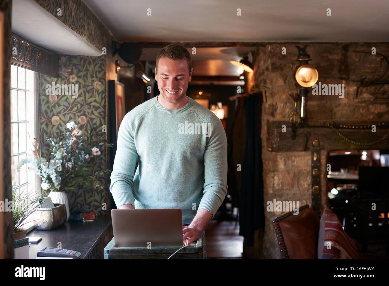 Check in hi-res stock photography and images - Alamy