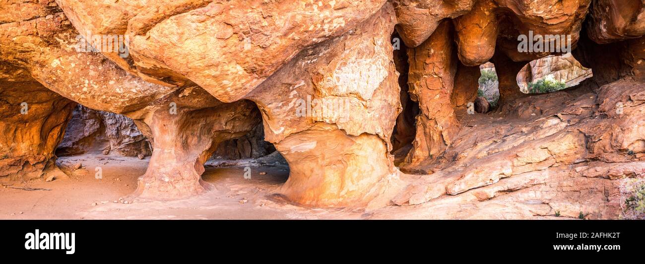 Panorama of Stadsaal Cave with its reddish rock formations, Cederberg ...