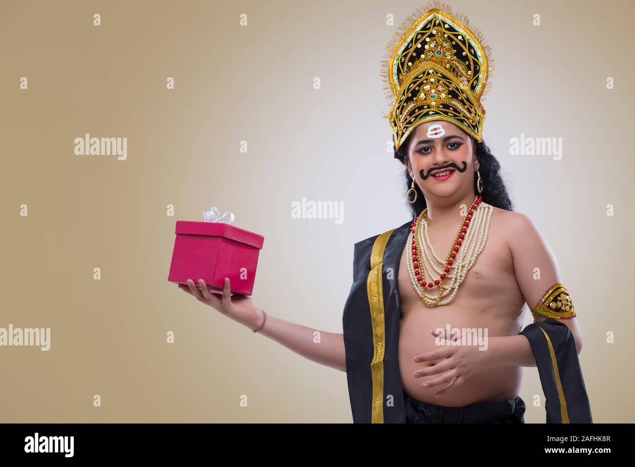 Gift wig hi-res stock photography and images - Alamy