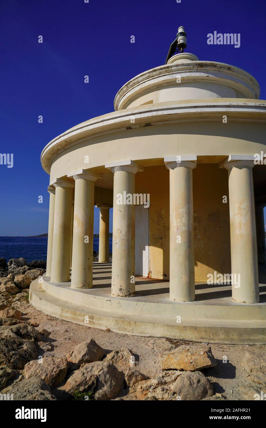 Lighthouse of Saint Theodoroi (St Theodore), Fanari Beach, Argostoli ...