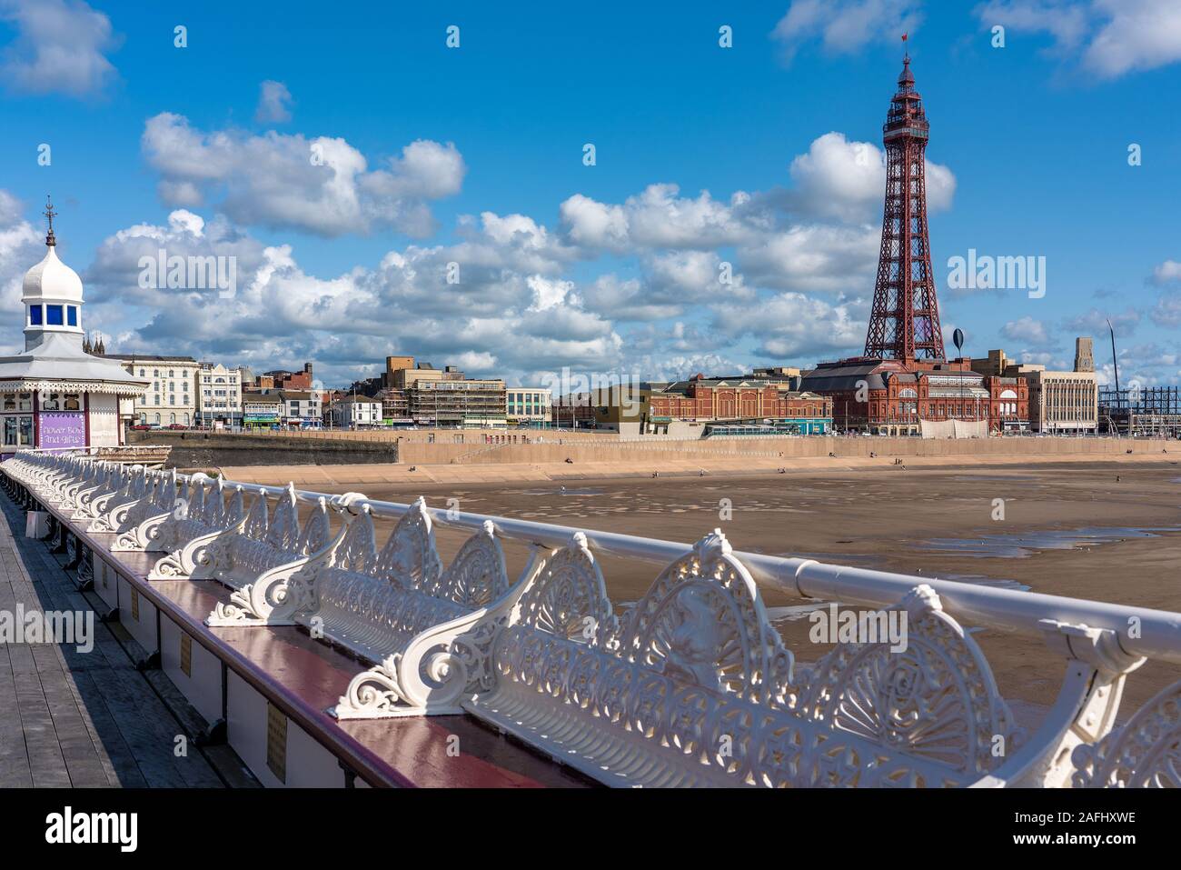 Blackpool beach waterfront hi-res stock photography and images - Alamy