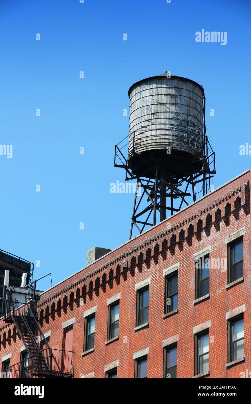 York water tower hi-res stock photography and images - Alamy