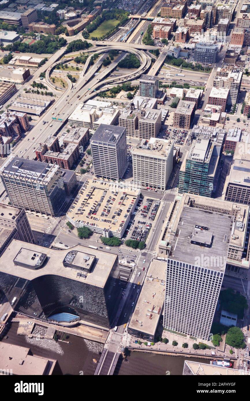 Chicago freeway aerial hi-res stock photography and images - Alamy