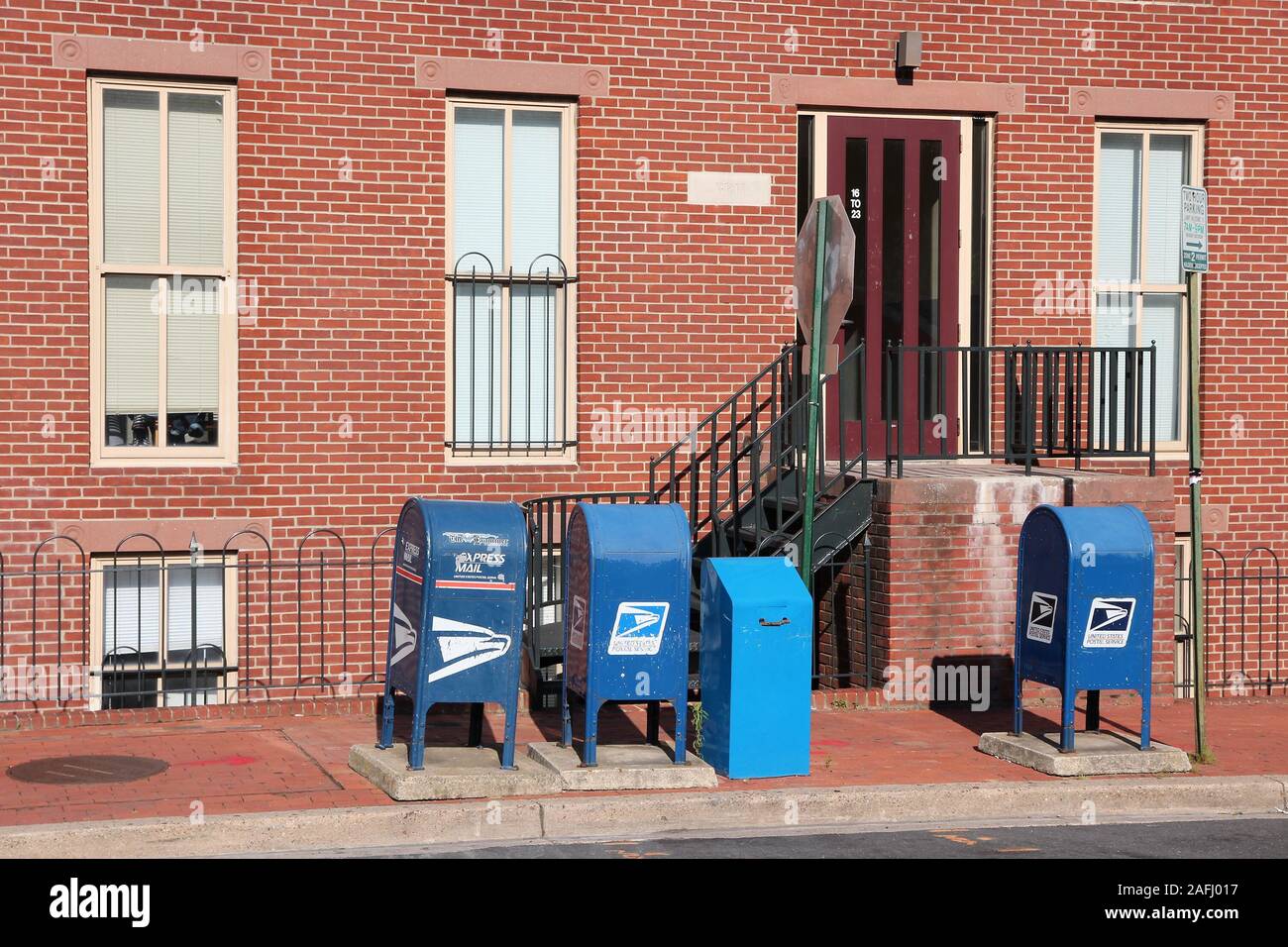 WASHINGTON, USA - JUNE 14, 2013: United States Postal Service mail ...
