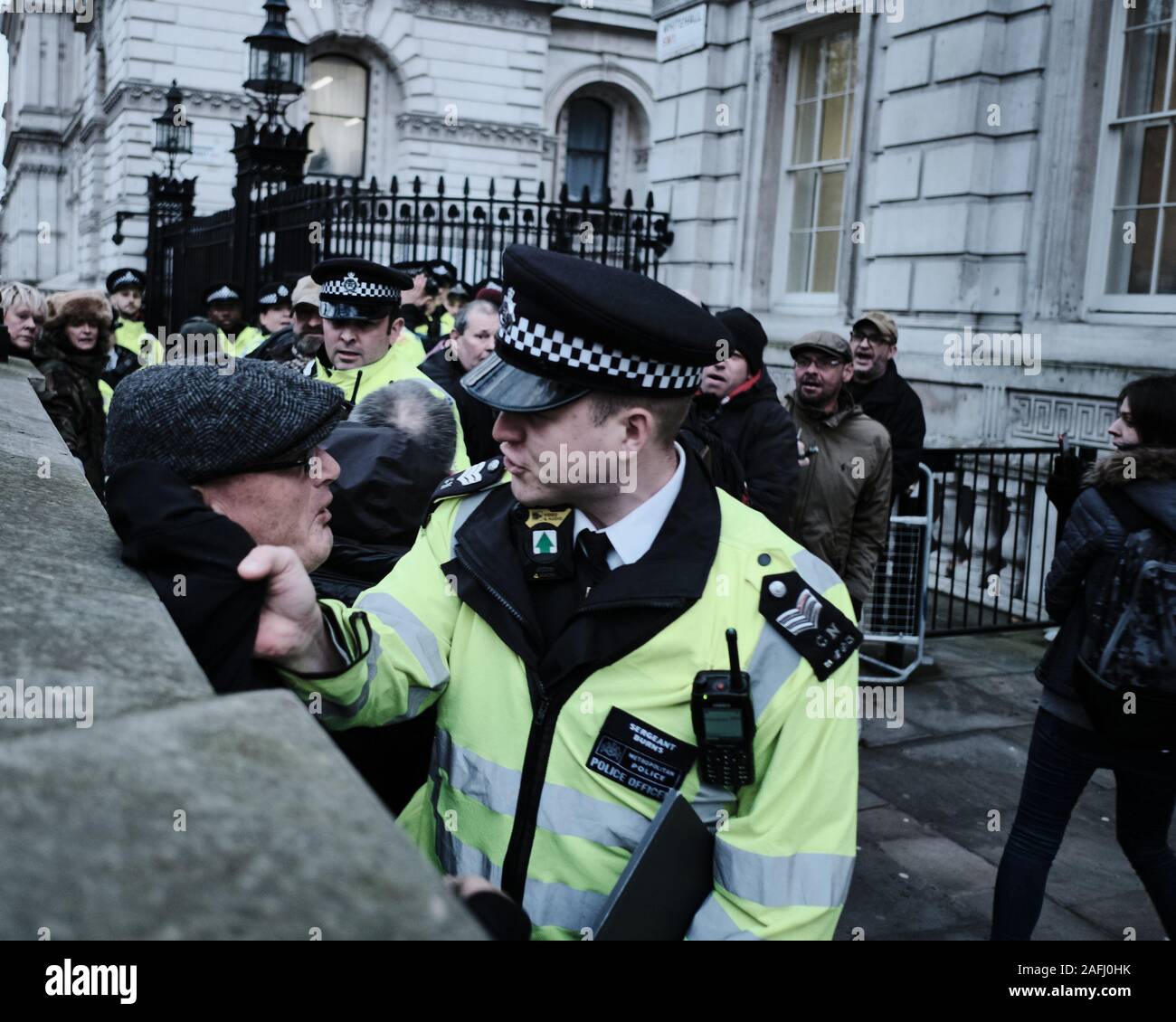 Parachute regiment sergeant hi-res stock photography and images - Alamy