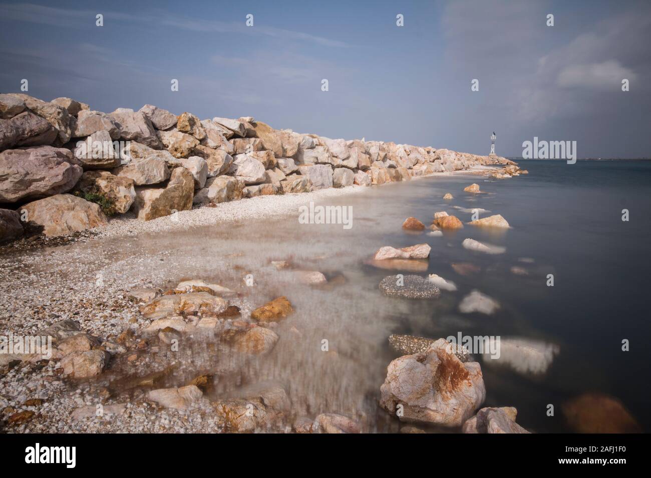 Wave wall of water hi-res stock photography and images - Alamy