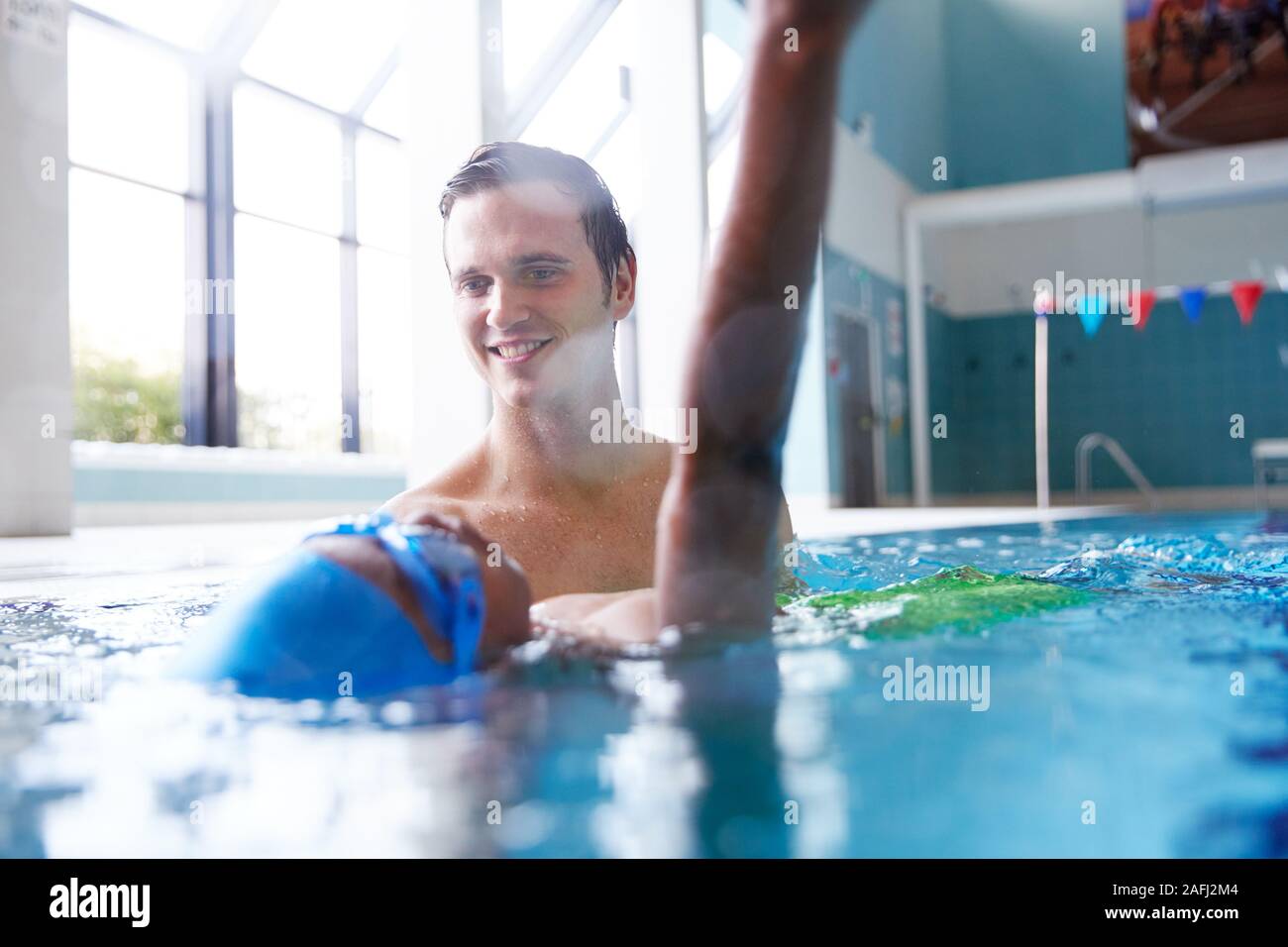 Backstroke man hi-res stock photography and images - Alamy