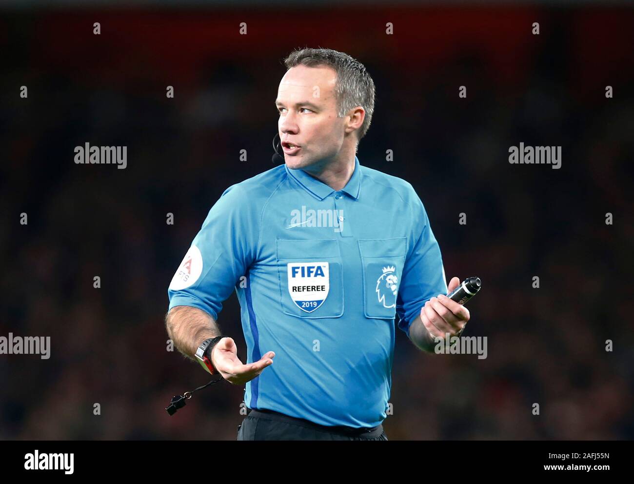 Paul tierney football referee hi-res stock photography and images - Alamy