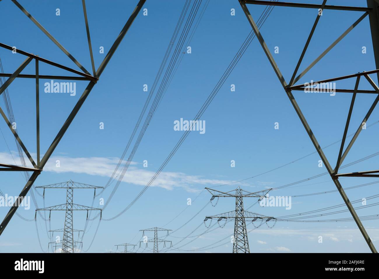 Mast transmission hi-res stock photography and images - Alamy