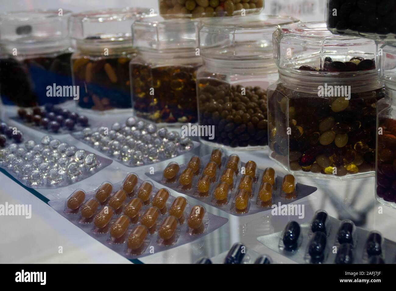 farm tablets and capsule packaging Stock Photo - Alamy