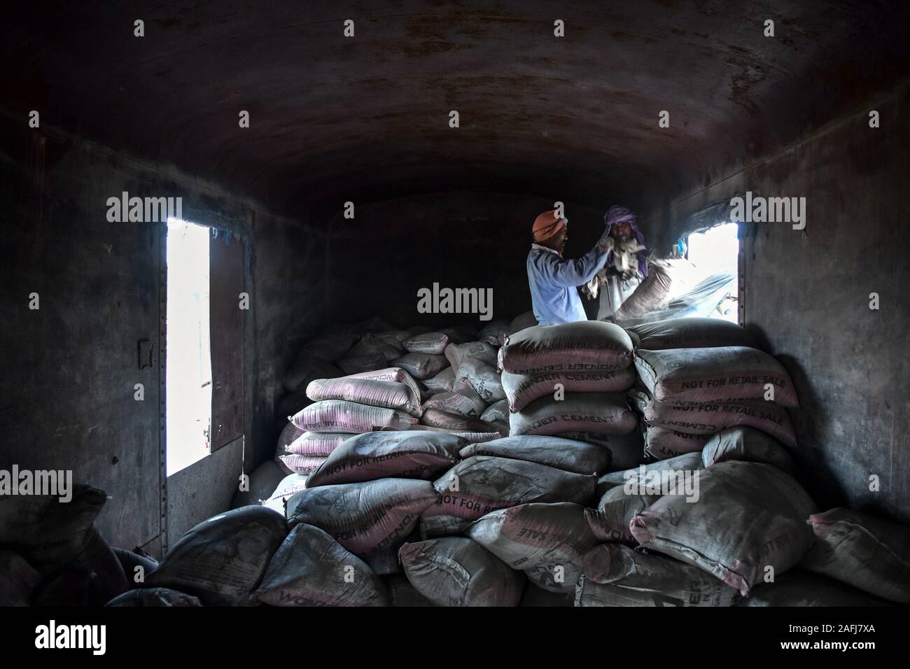 Cement bags india hi-res stock photography and images - Alamy