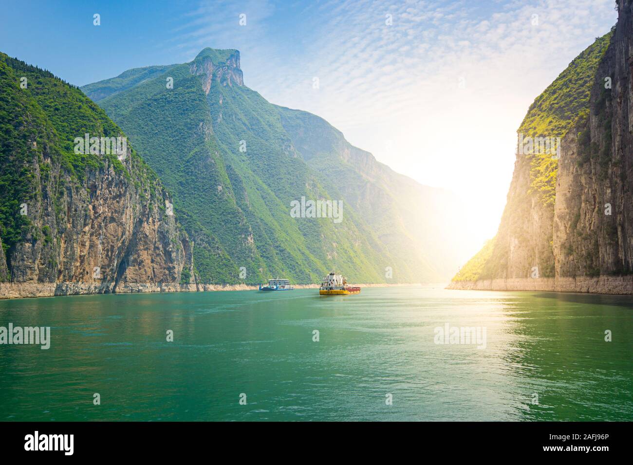 Ships on the Yangtze River, China Stock Photo - Alamy