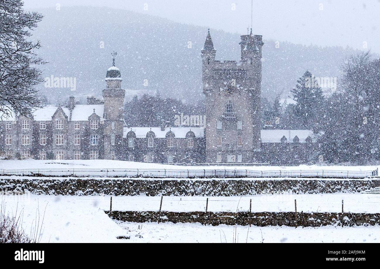 Balmoral Castle Snow High Resolution Stock Photography and Images - Alamy