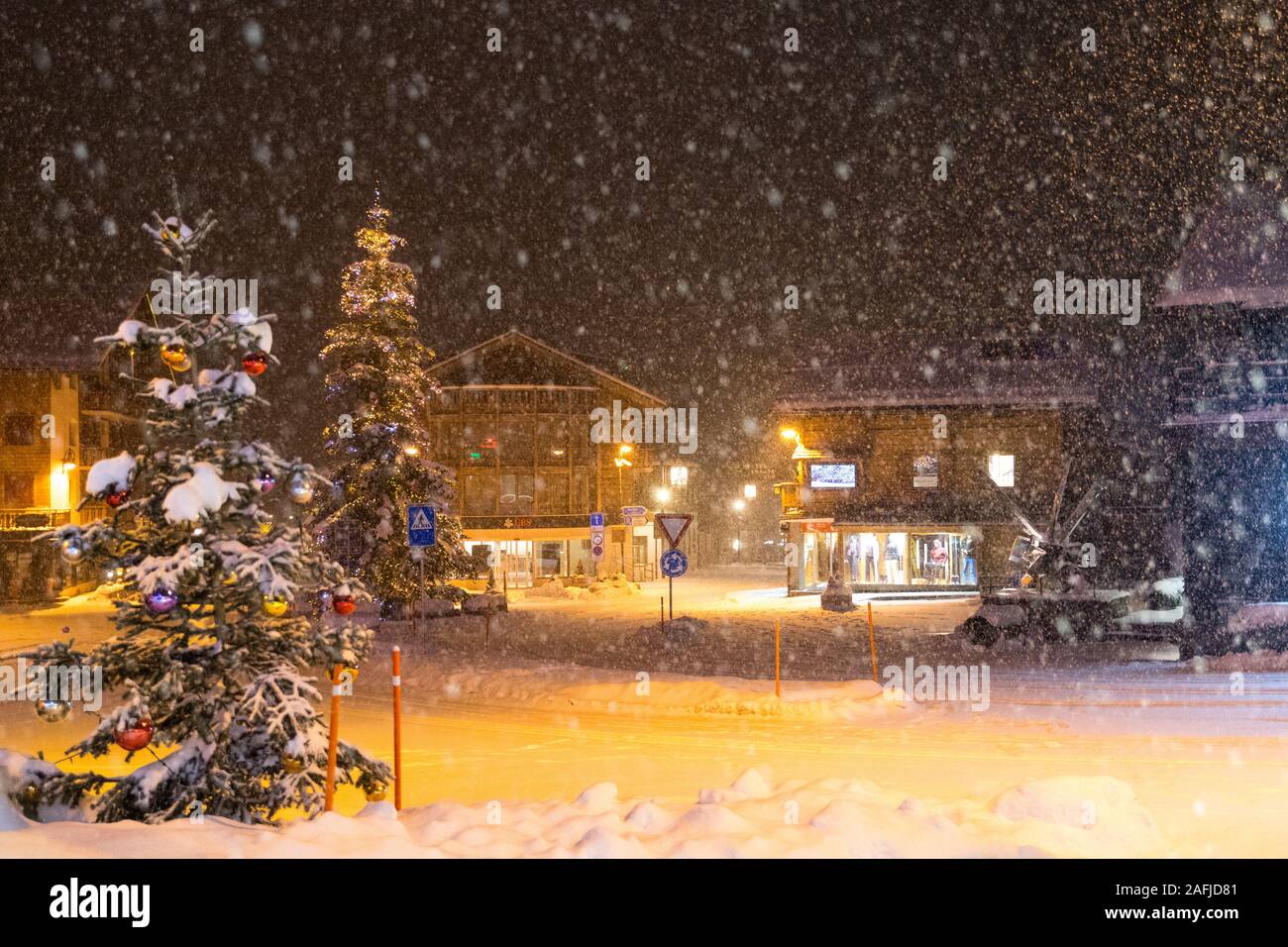 Verbier Night High Resolution Stock Photography and Images - Alamy
