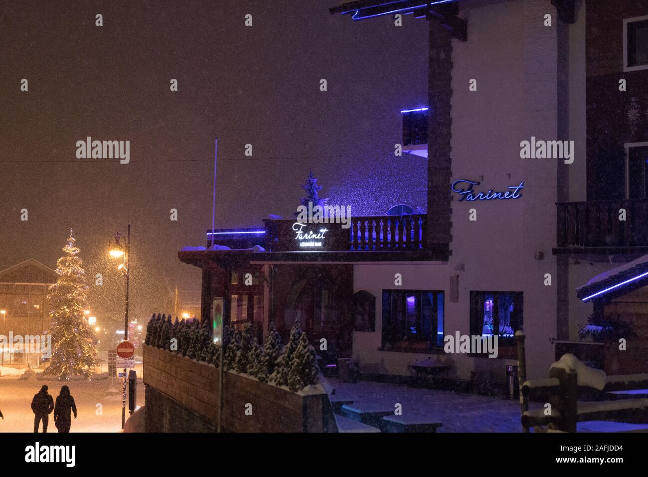 Verbier night hi-res stock photography and images - Alamy