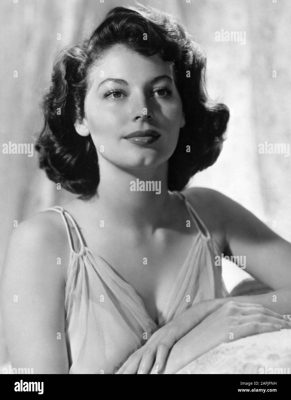 Ava gardner portrait hi-res stock photography and images - Alamy