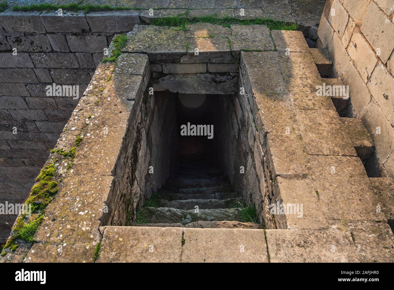 Medieval basement hi-res stock photography and images - Alamy