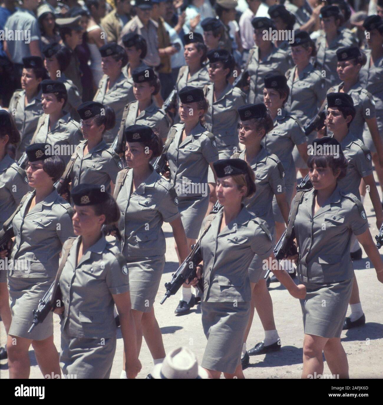 Women Of The Israeli Army Maxim