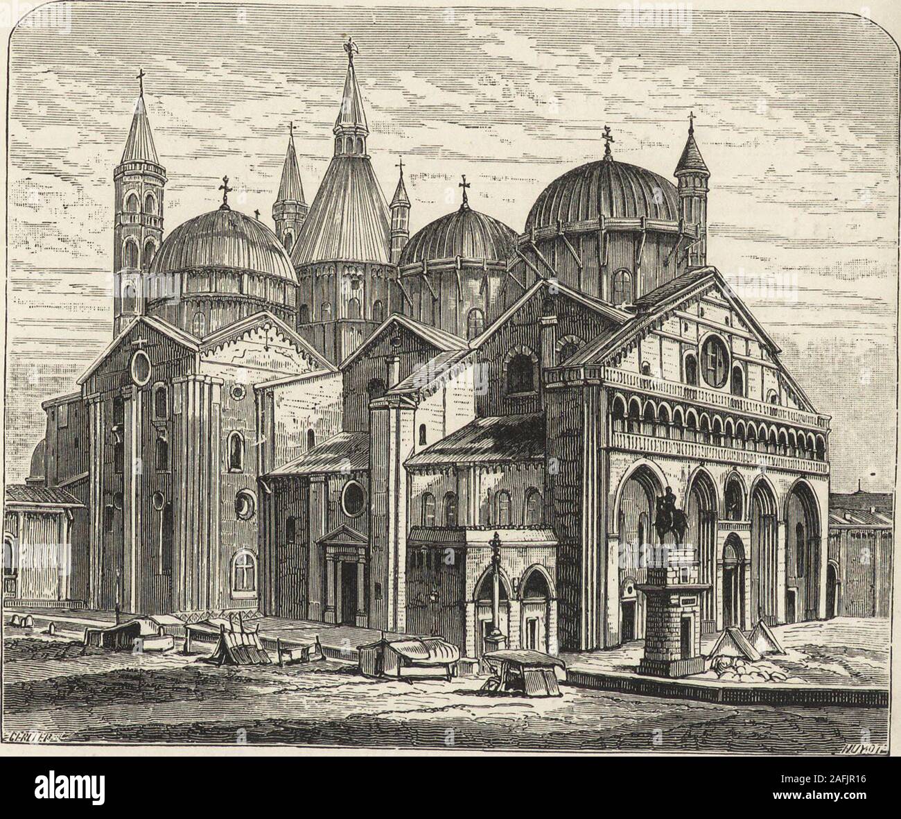 Vestibule across two columns hi-res stock photography and images - Alamy