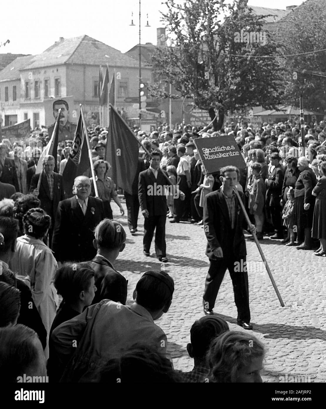 Stalin may day parade hi-res stock photography and images - Alamy