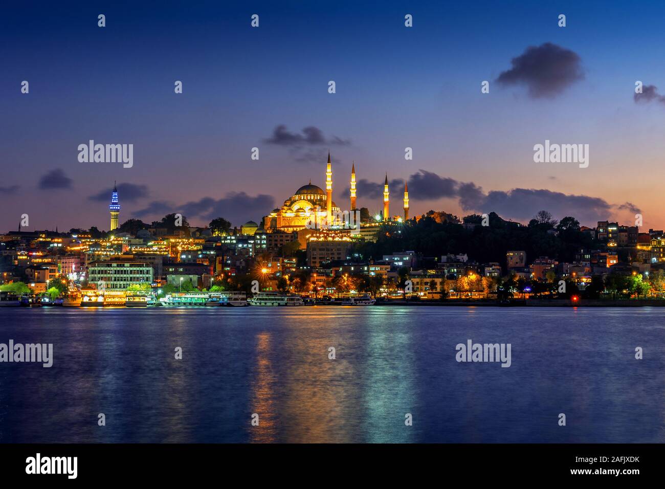 Istanbul city and Mosque at night in Turkey Stock Photo - Alamy