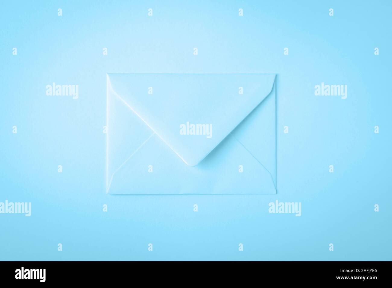 Blue paper letter envelope hi-res stock photography and images - Alamy