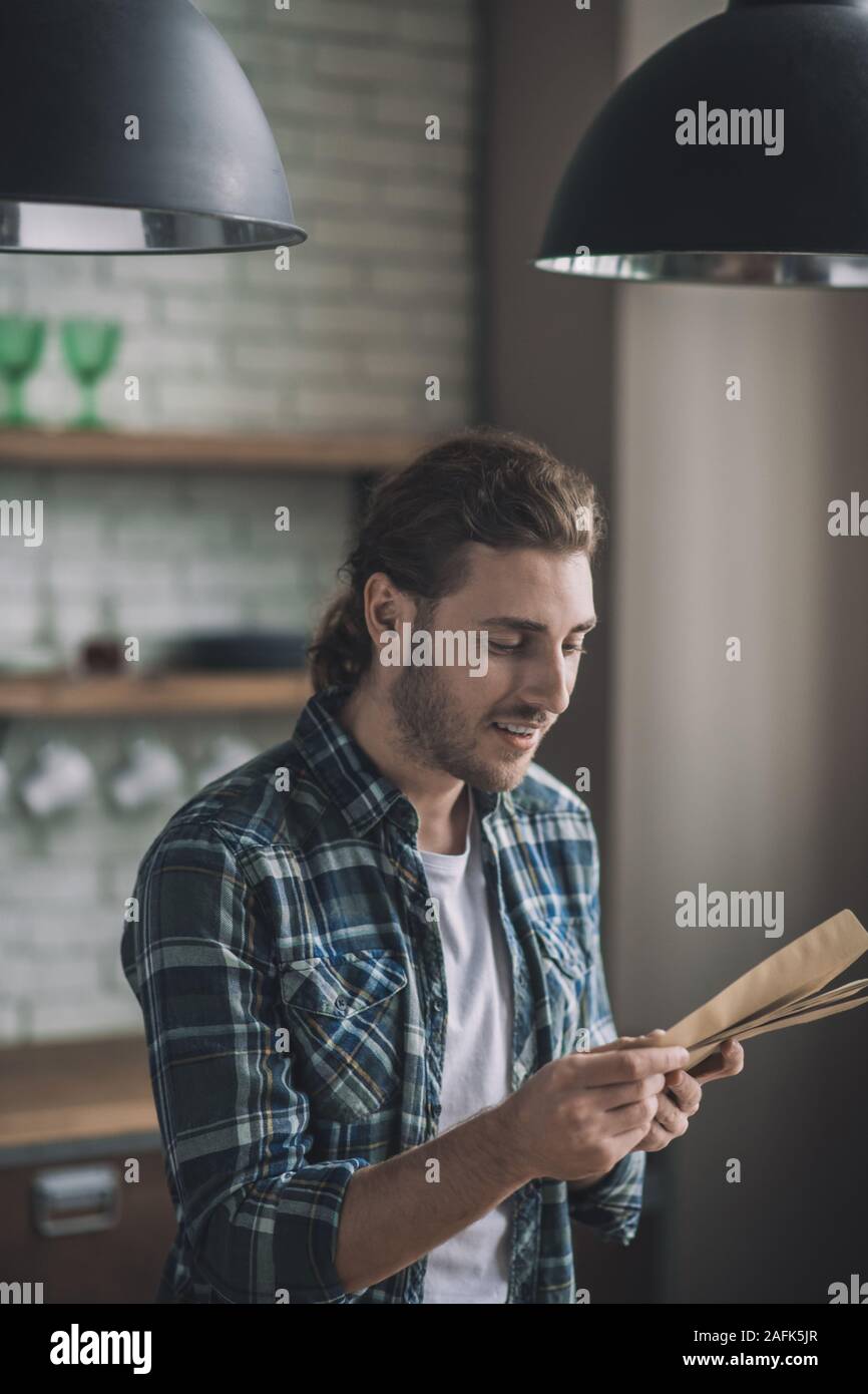 Old man smiling bills hi-res stock photography and images - Alamy