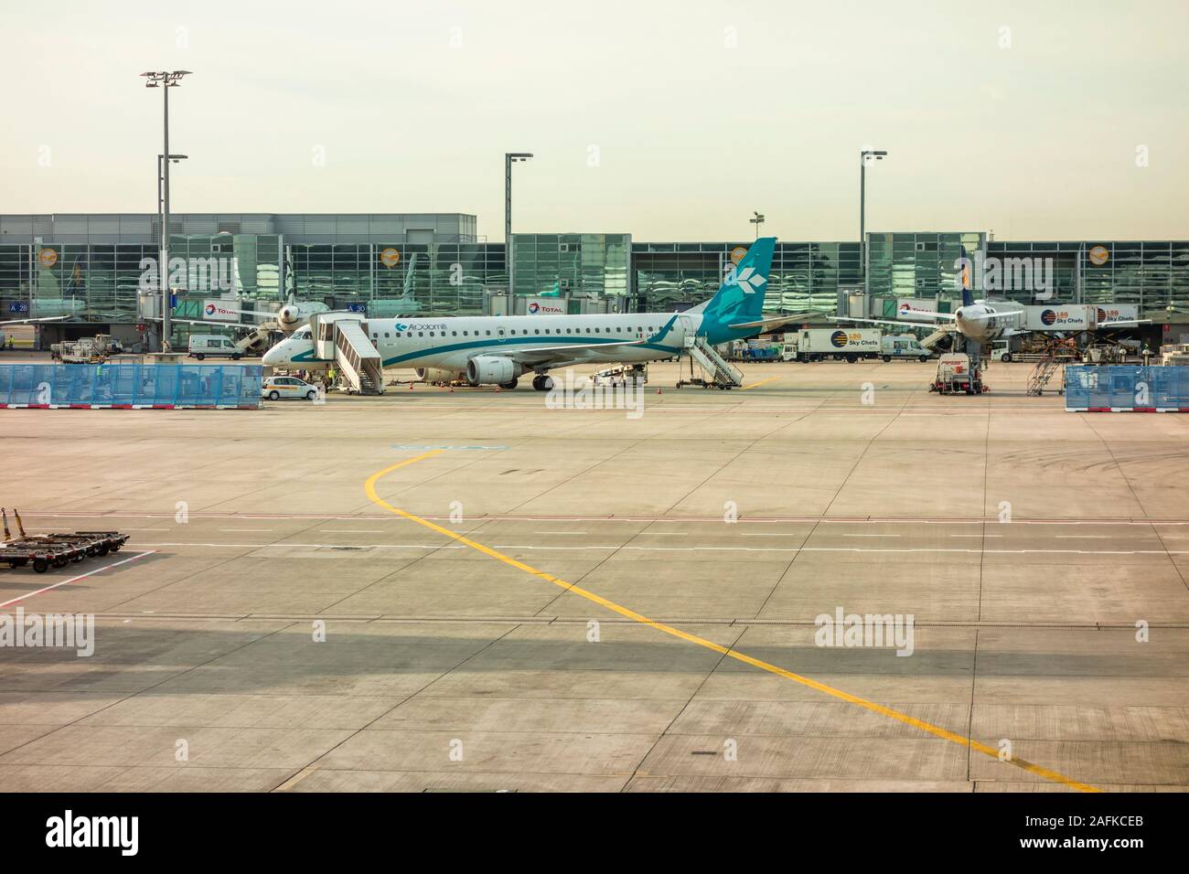 Munich airport terminal hi-res stock photography and images - Alamy