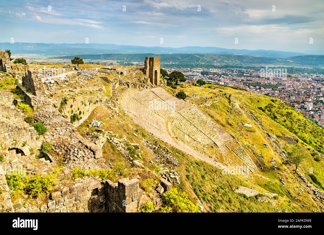 Ruins of the ancient city of Pergamon in Turkey Stock Photo - Alamy