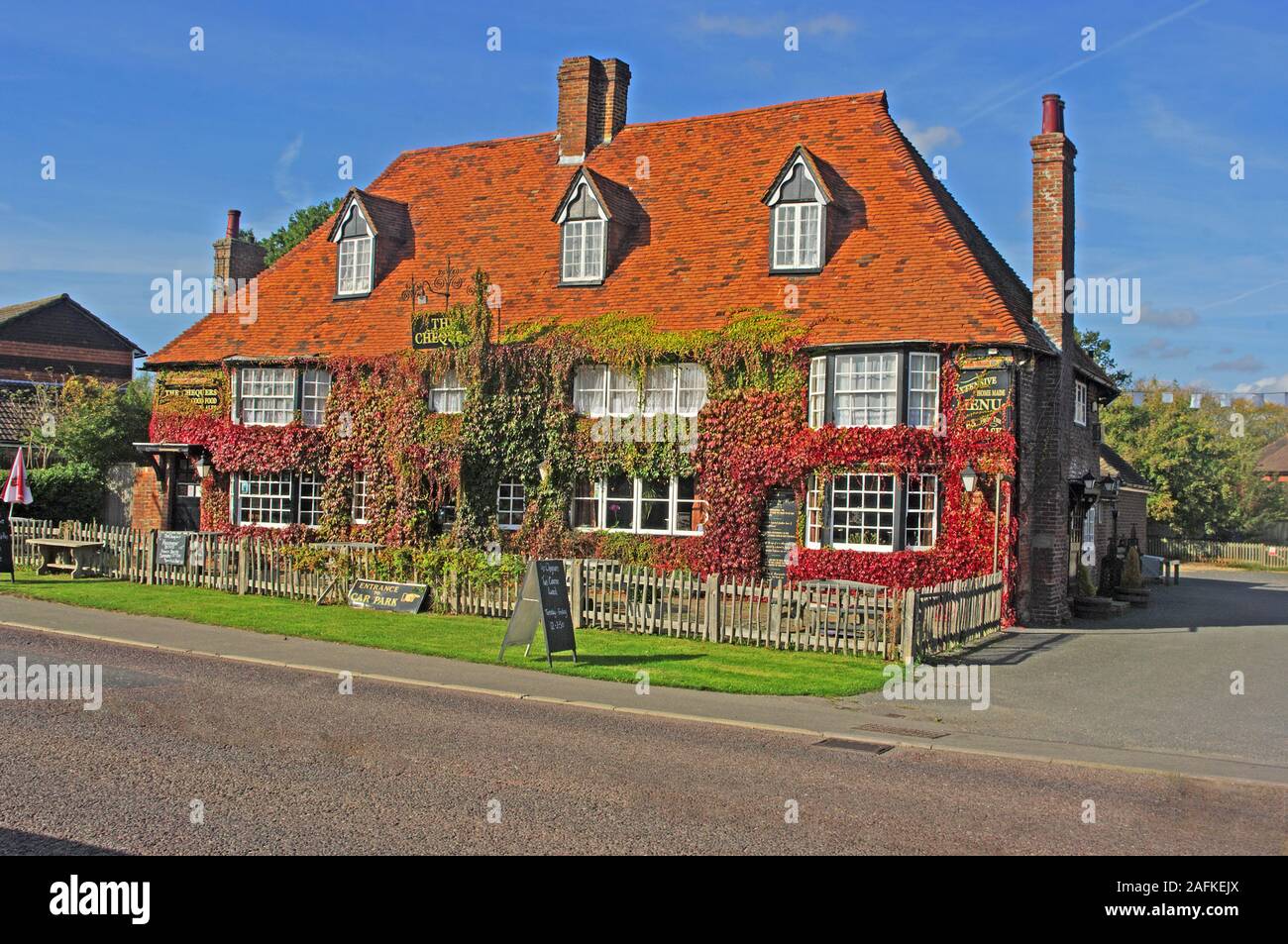 High Halden, Kent, The Chequers Pub Stock Photo - Alamy