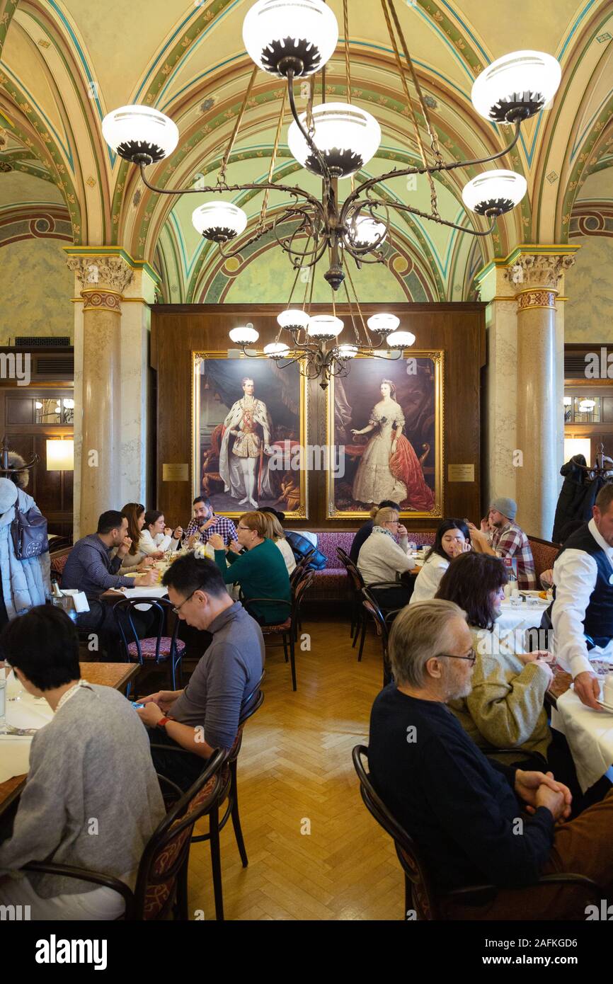 Cafe central vienna austria hi-res stock photography and images - Alamy
