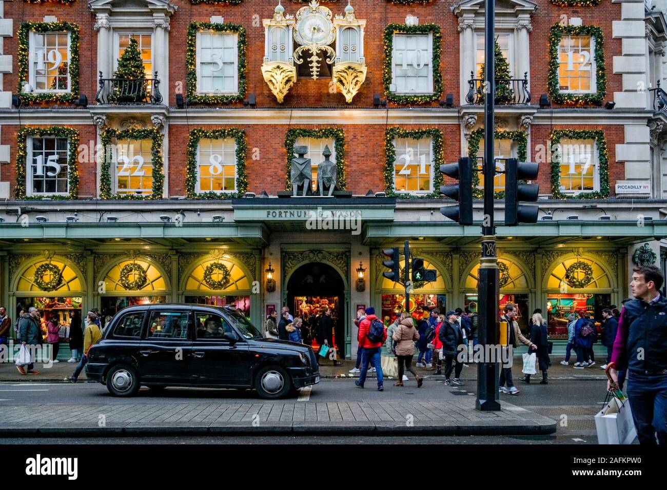 Fortnum and Mason, department store, shop, London, England, UK Stock ...
