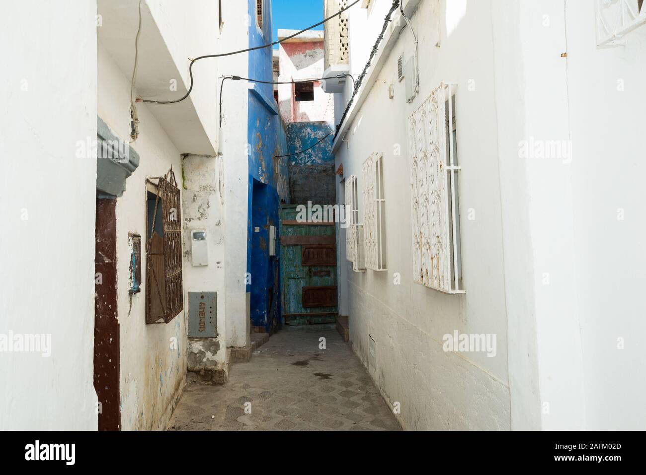 Tanger Tetouan Traditional Door High Resolution Stock Photography and ...