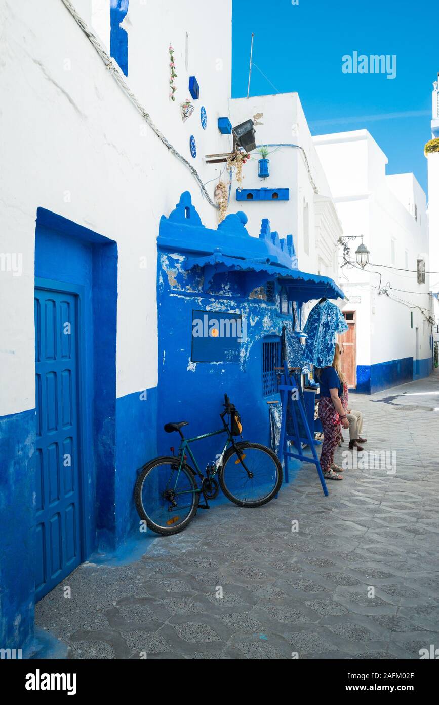 Tanger Tetouan Traditional Door High Resolution Stock Photography and ...