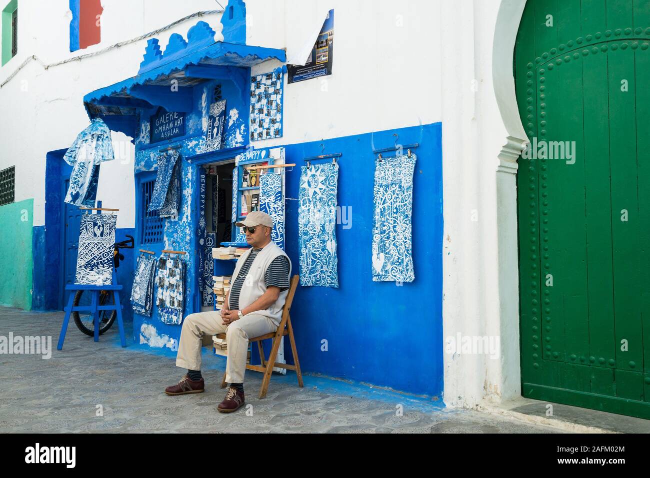 Tanger Tetouan Traditional Door High Resolution Stock Photography and ...