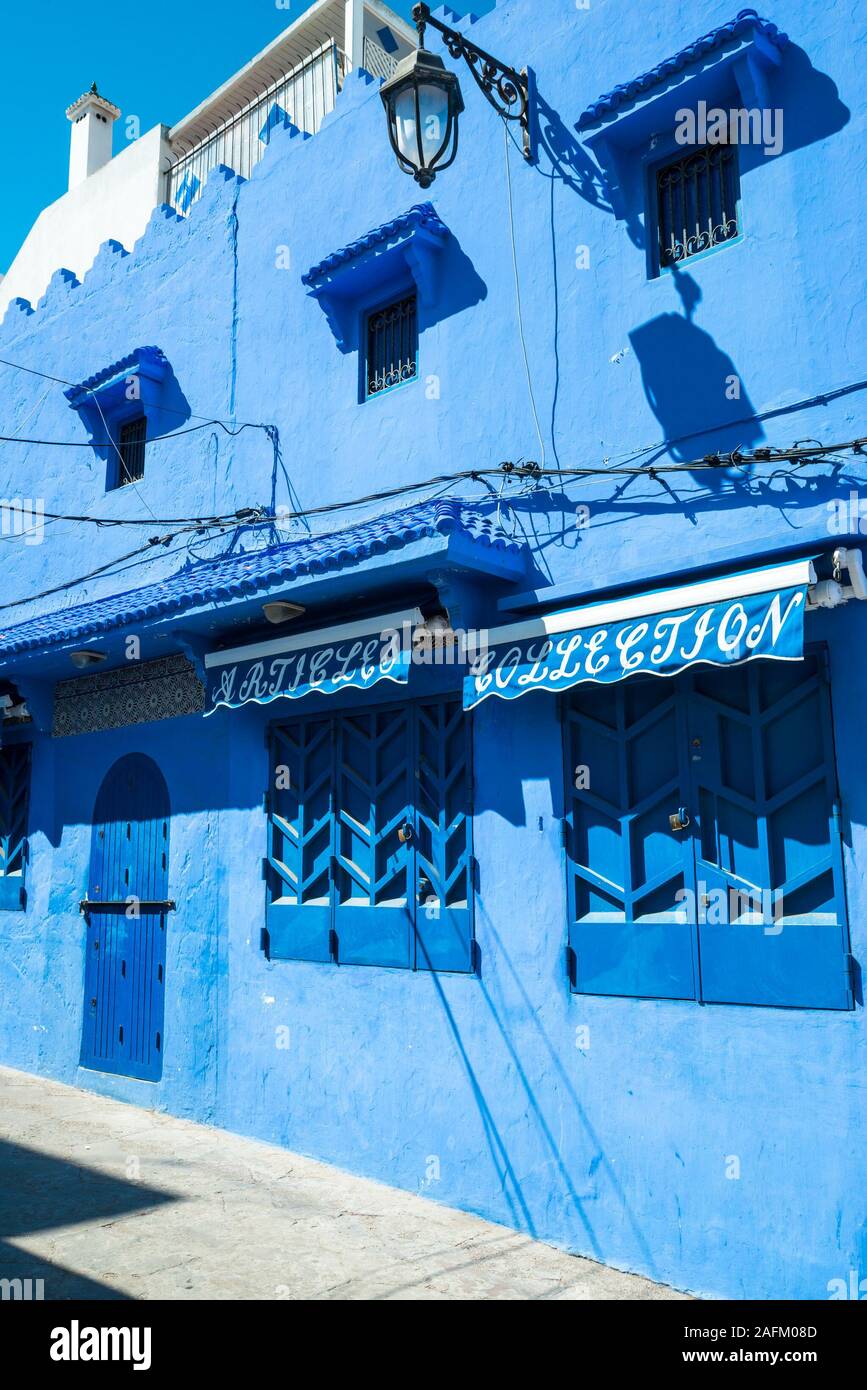 Tanger tetouan traditional door hi-res stock photography and images - Alamy
