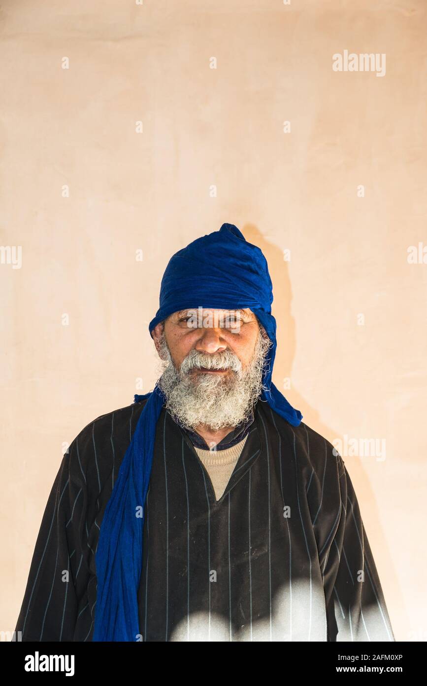 Old man in Fes, Morocco Stock Photo - Alamy
