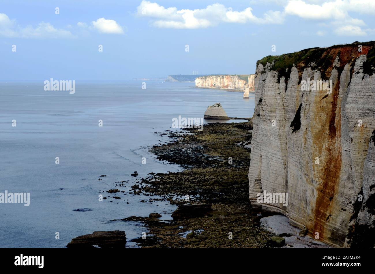 A long theory of cliffs faces the ocean Stock Photo - Alamy