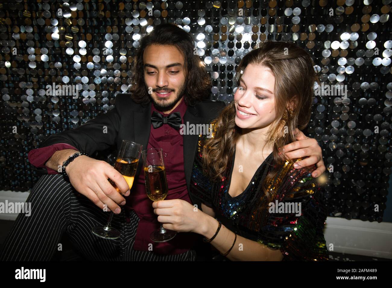 Young couple champagne party hi-res stock photography and images - Alamy