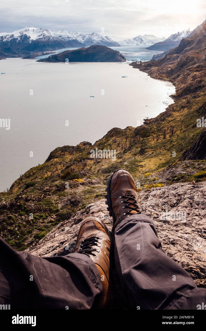 Tourist man sitting next mountain hi-res stock photography and images ...