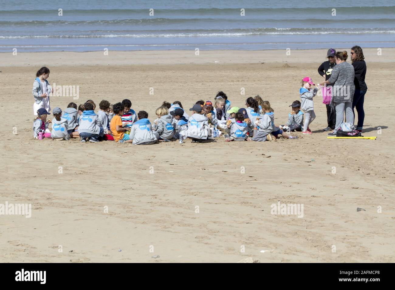 school classes in the open air on the beach Stock Photo - Alamy