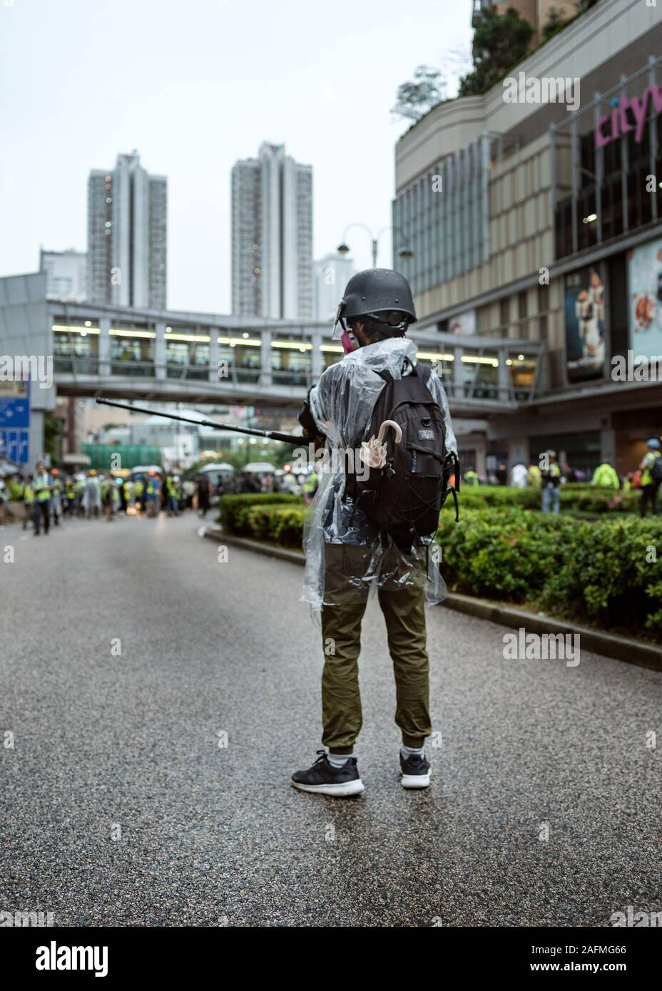 Rioter hi-res stock photography and images - Alamy