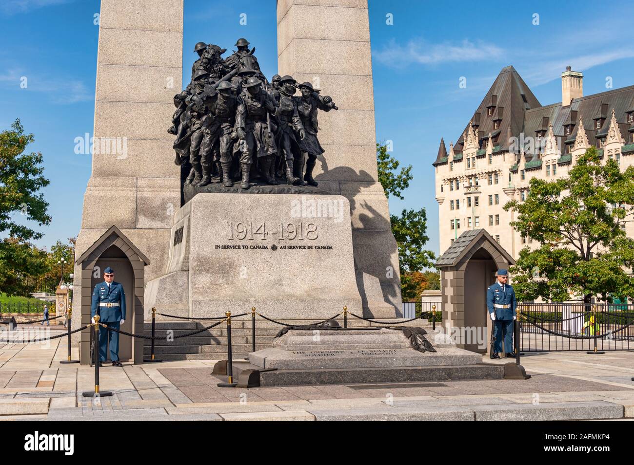Confederation square hi-res stock photography and images - Alamy