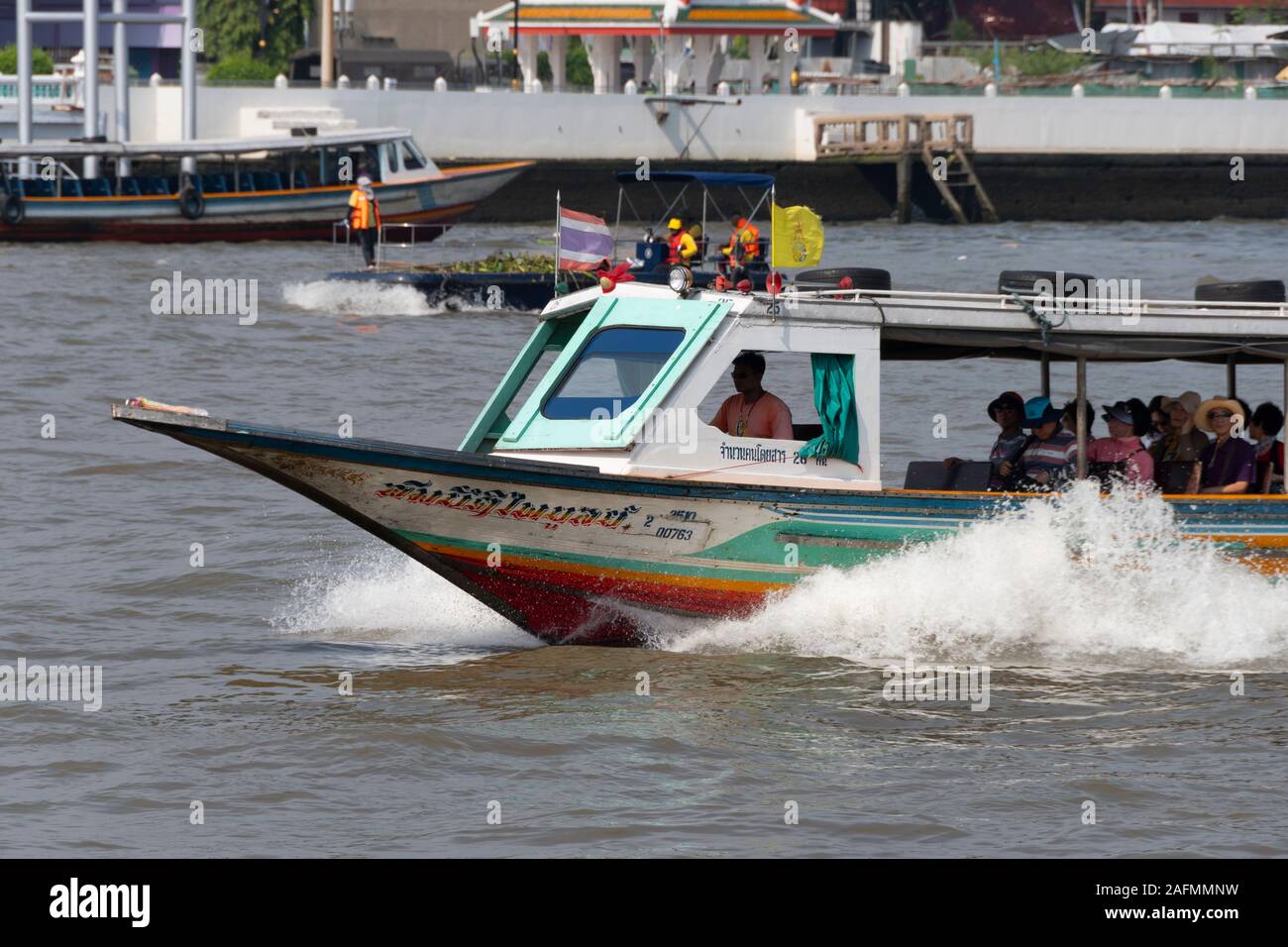 Tourist boat on Chao Phraya River, Bangkok, Thailand Stock Photo - Alamy