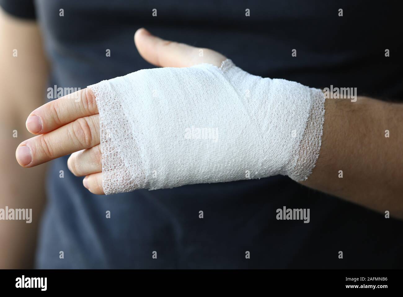 Bandage on arm hi-res stock photography and images - Alamy