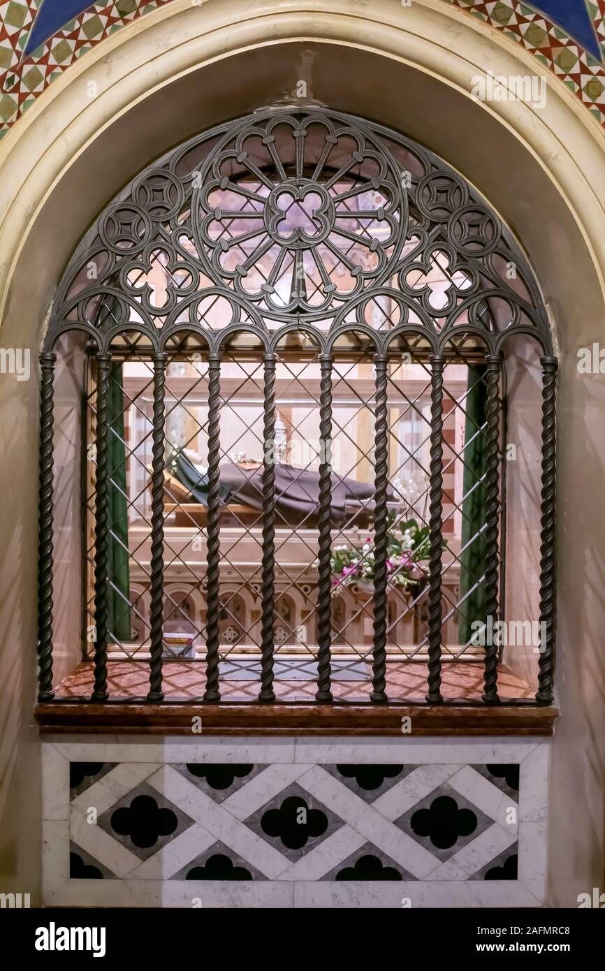 St. Clare Of Assisi High Resolution Stock Photography and Images - Alamy