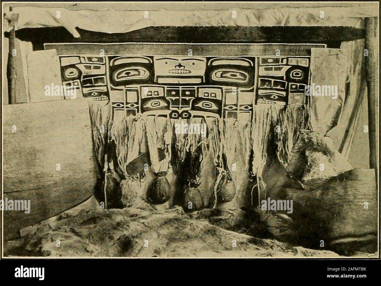 Chilkat weaving hi-res stock photography and images - Alamy